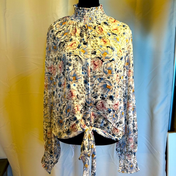 Elan | Tops | Euc Elan Mock Neck Cropped Top Medium | Poshmark